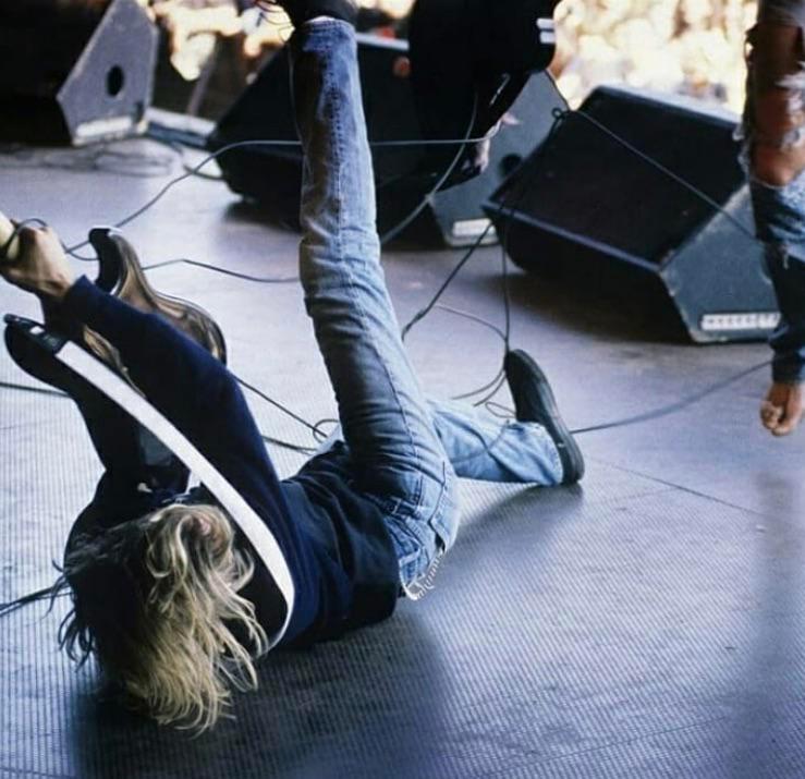 Kurt Cobain at rolling loud in 2017 (rare) | Scrolller