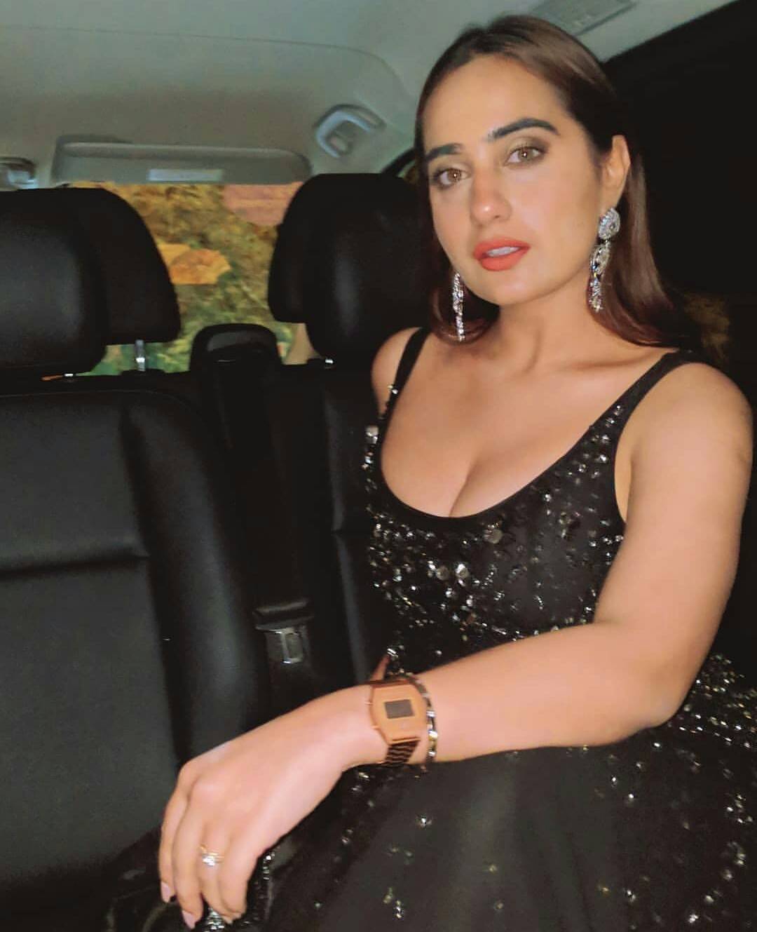 Kusha Kapila out here looking like a goddess | Scrolller