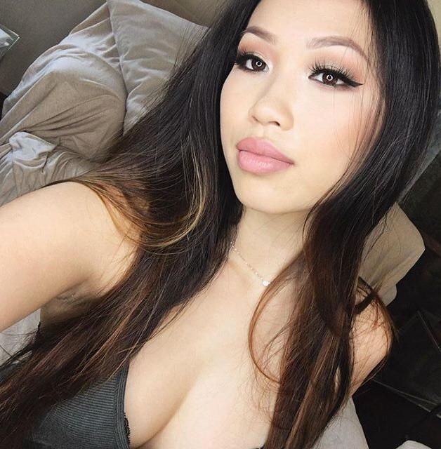 Kylee Kinns | Scrolller