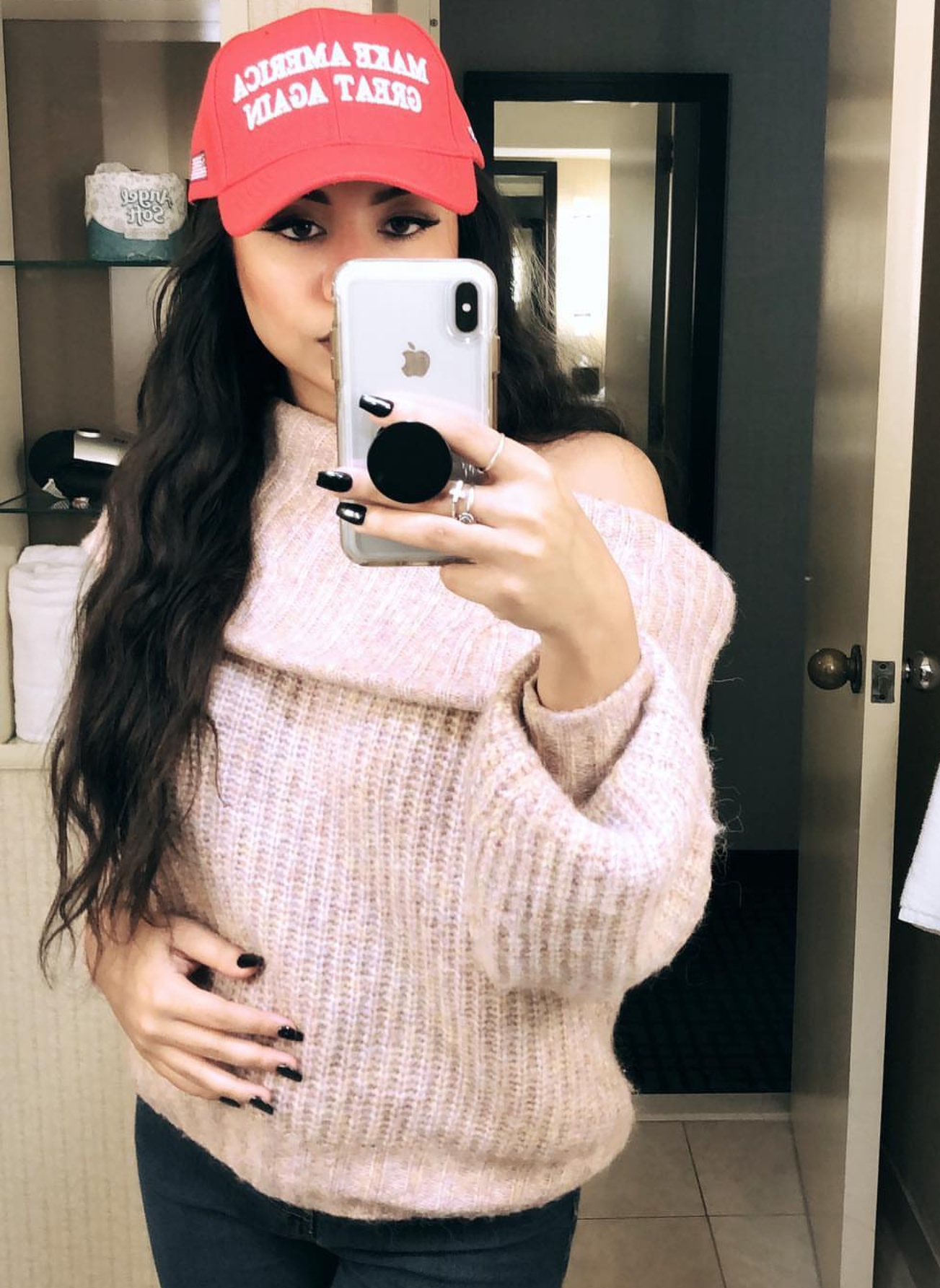 L 👏 2 👏 code 👏 | Scrolller