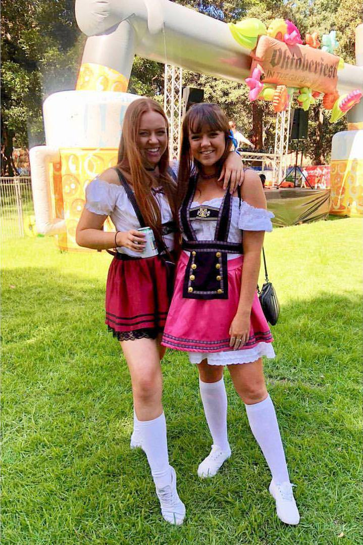 L or R Oktoberfest sisters | Scrolller