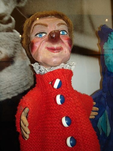 Lady Elaine Fairchilde - Mister Rogers' Neighborhood (1968) | Scrolller