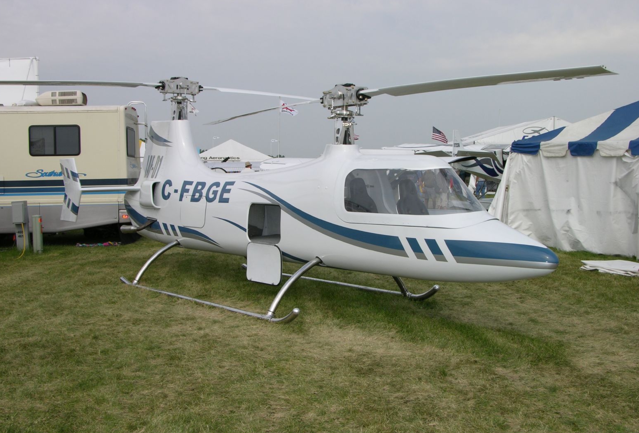 LaFlamme LAF01 homebuilt tandem helicopter | Scrolller