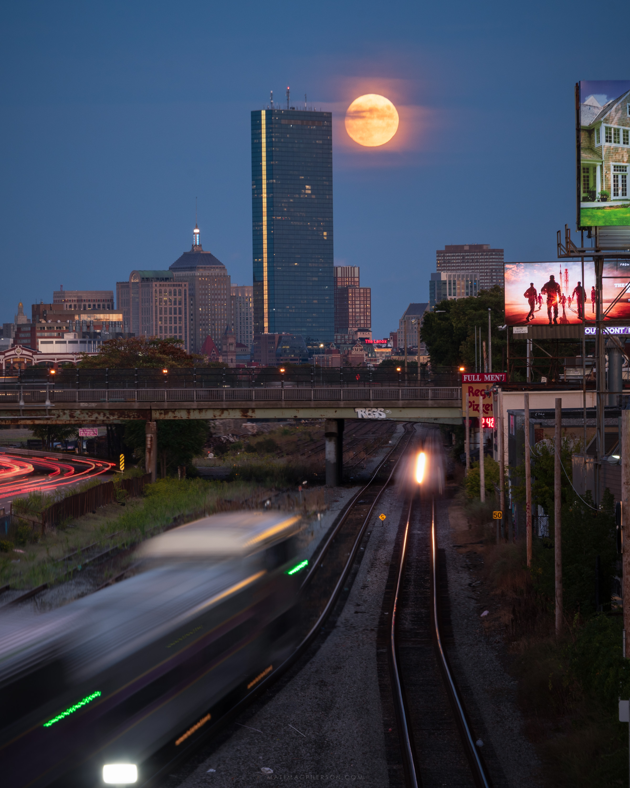 Last night's Full moon rising | Scrolller