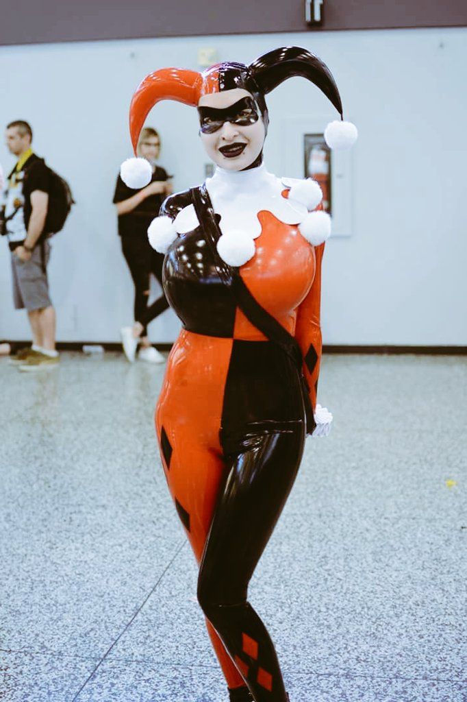 Latex Harley Quinn | Scrolller