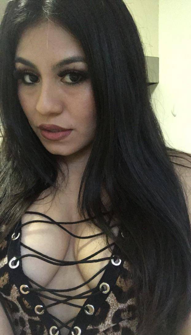 Latina girl | Scrolller