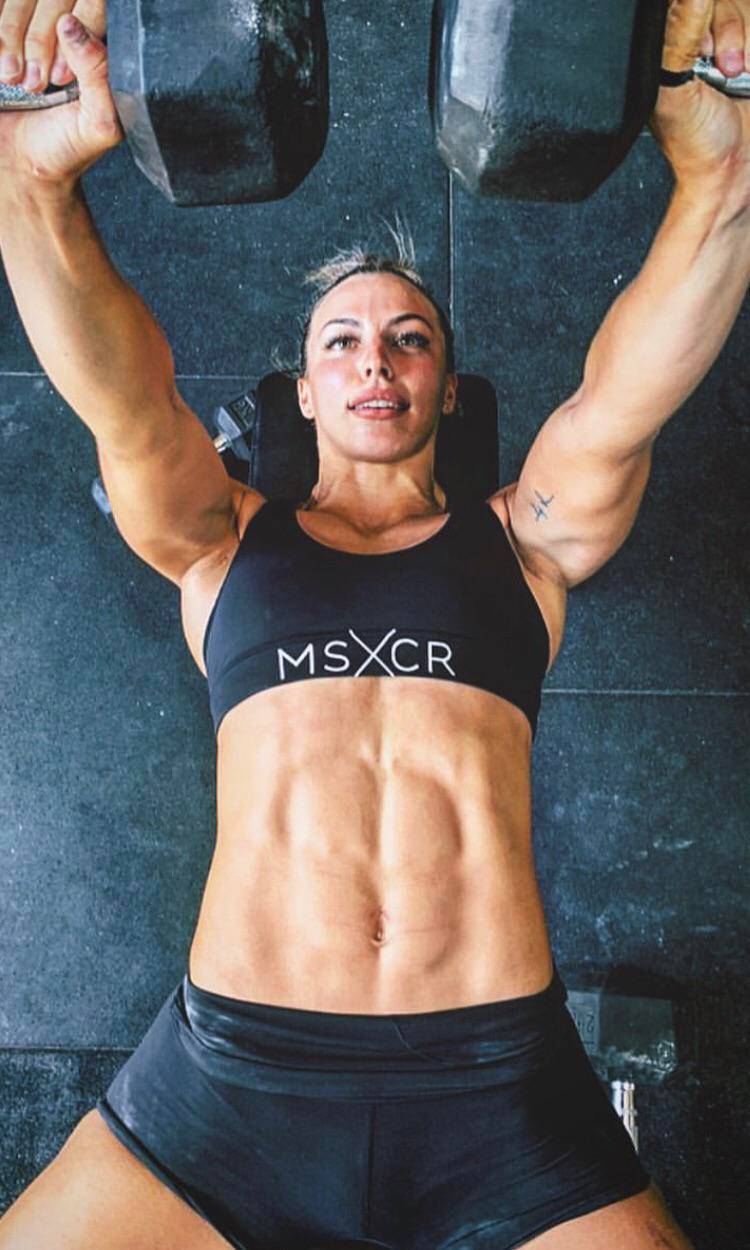 Laura Roberts | Scrolller