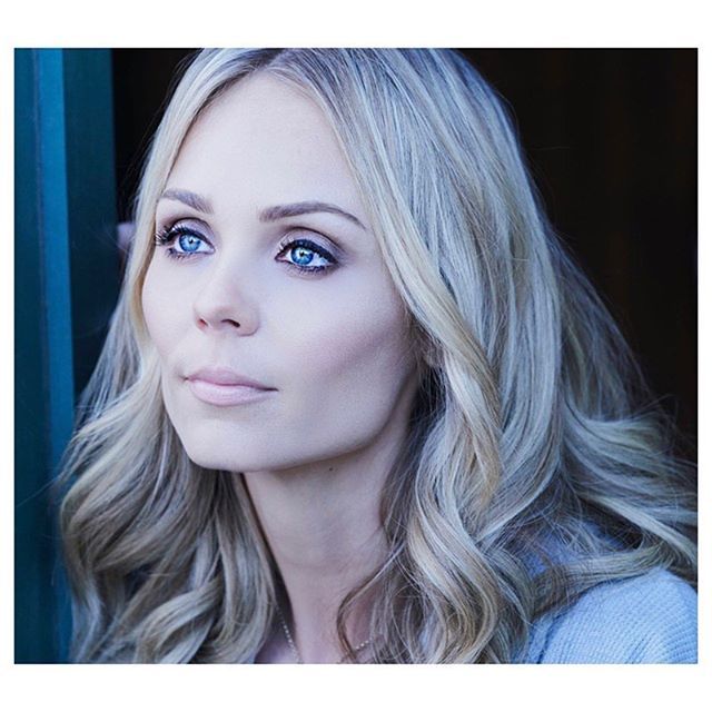 Laura Vandervoort | Scrolller