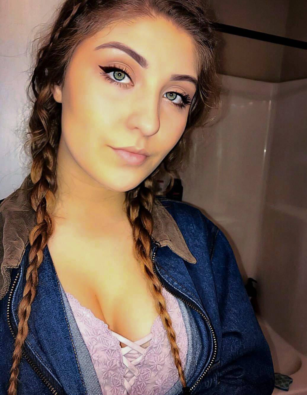 Lauren is a good addition to your spank bank | Scrolller