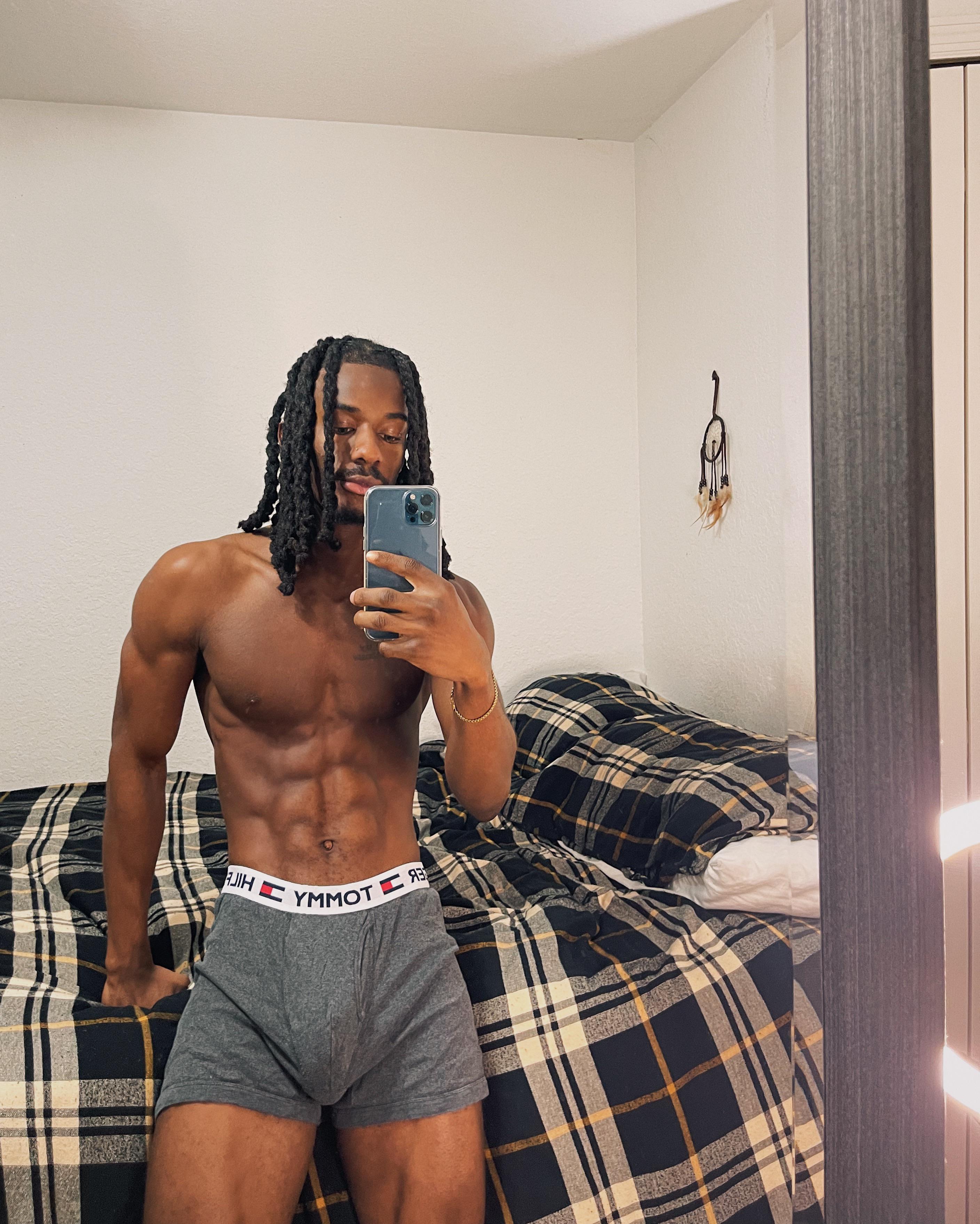 Lay with me? | Scrolller