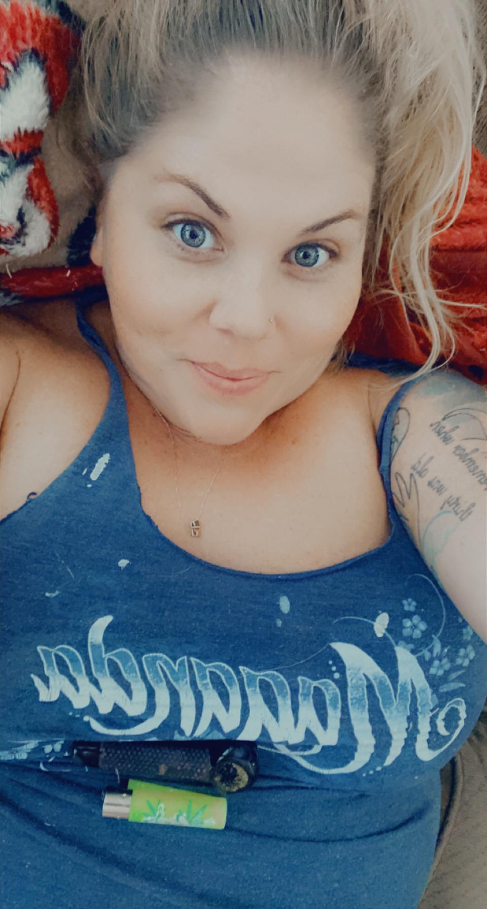 Lazy day😜 | Scrolller