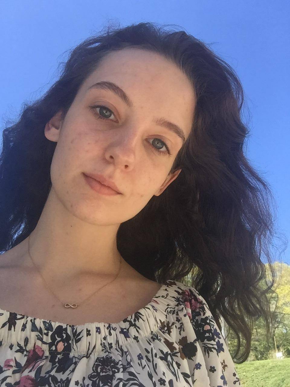 ️☀️ learning to love my bare skin and natural waves | Scrolller