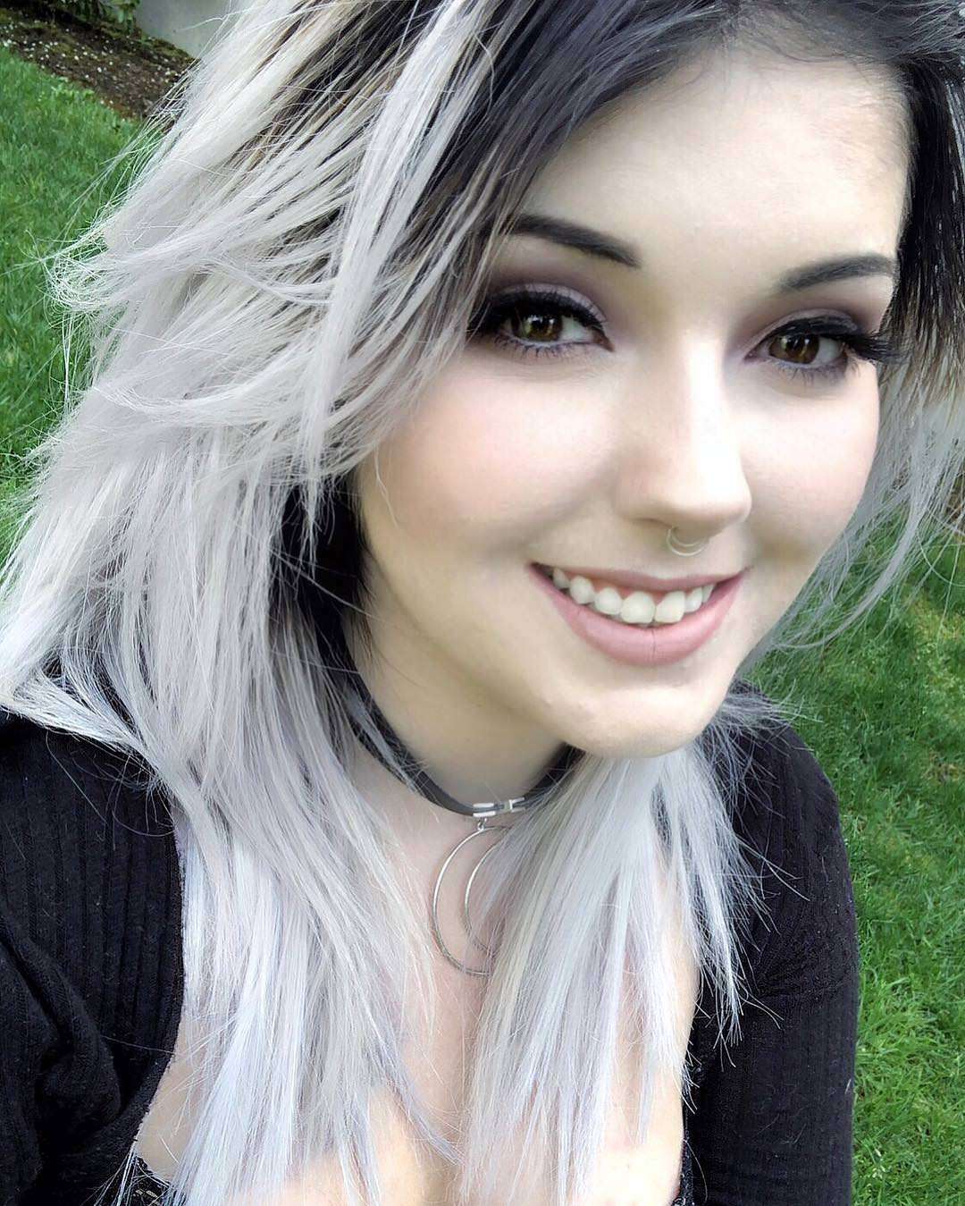 Leda Muir | Scrolller