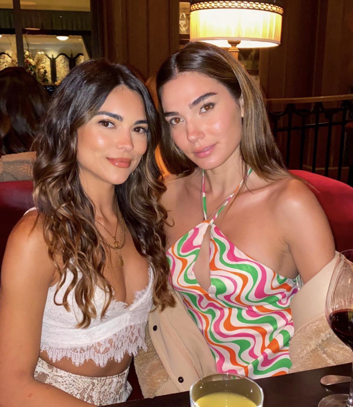 Left or right? | Scrolller