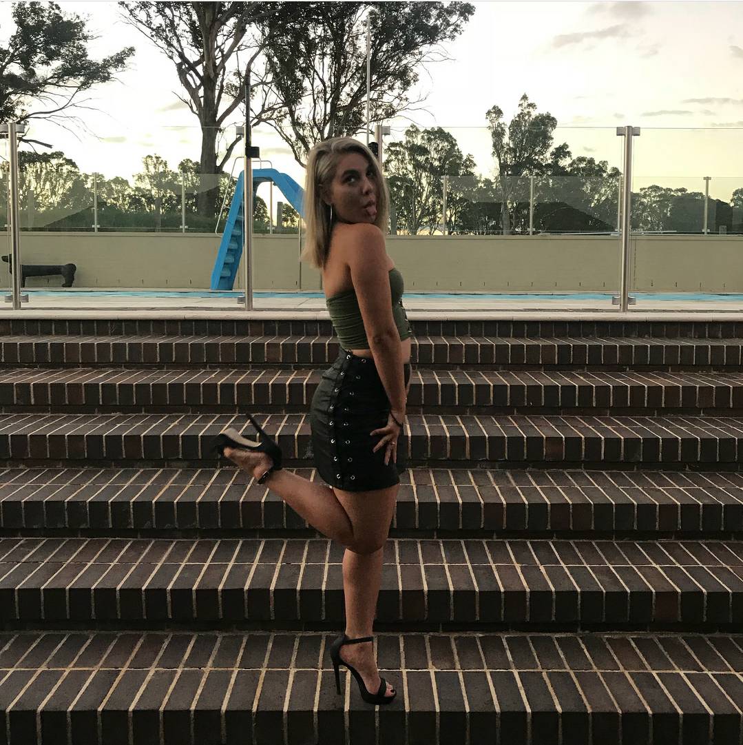 leg lift | Scrolller