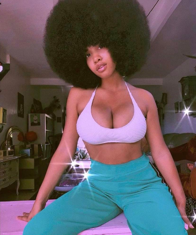 Lena Brown | Scrolller