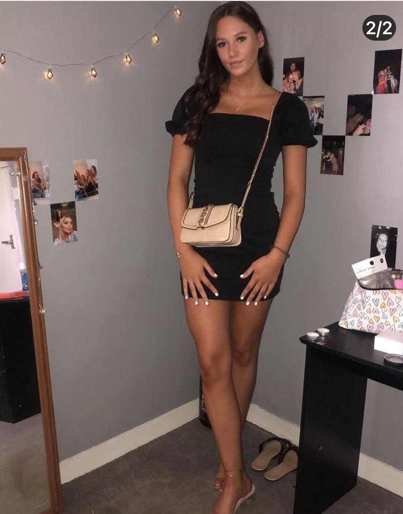 Let’s jerk to this girl DM me | Scrolller