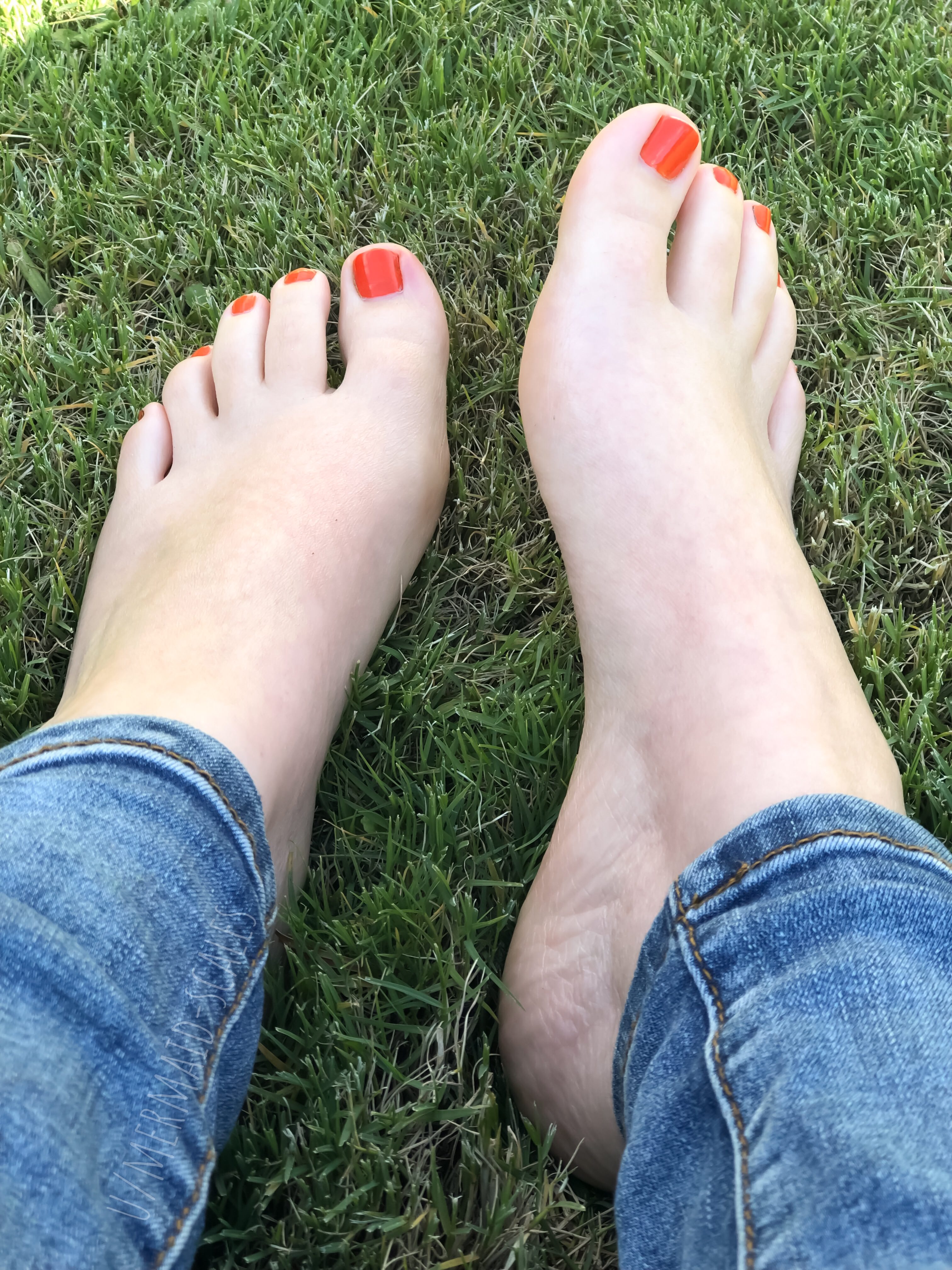 Letting the toes catch some sun ☀️ | Scrolller