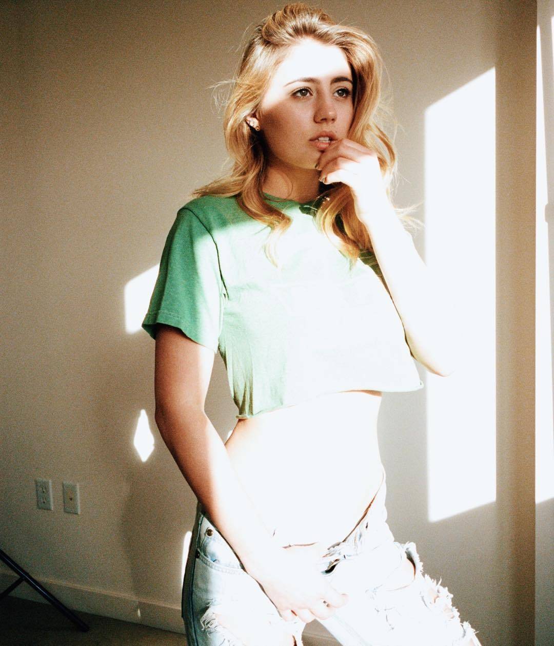 Album [80] | Scrolller