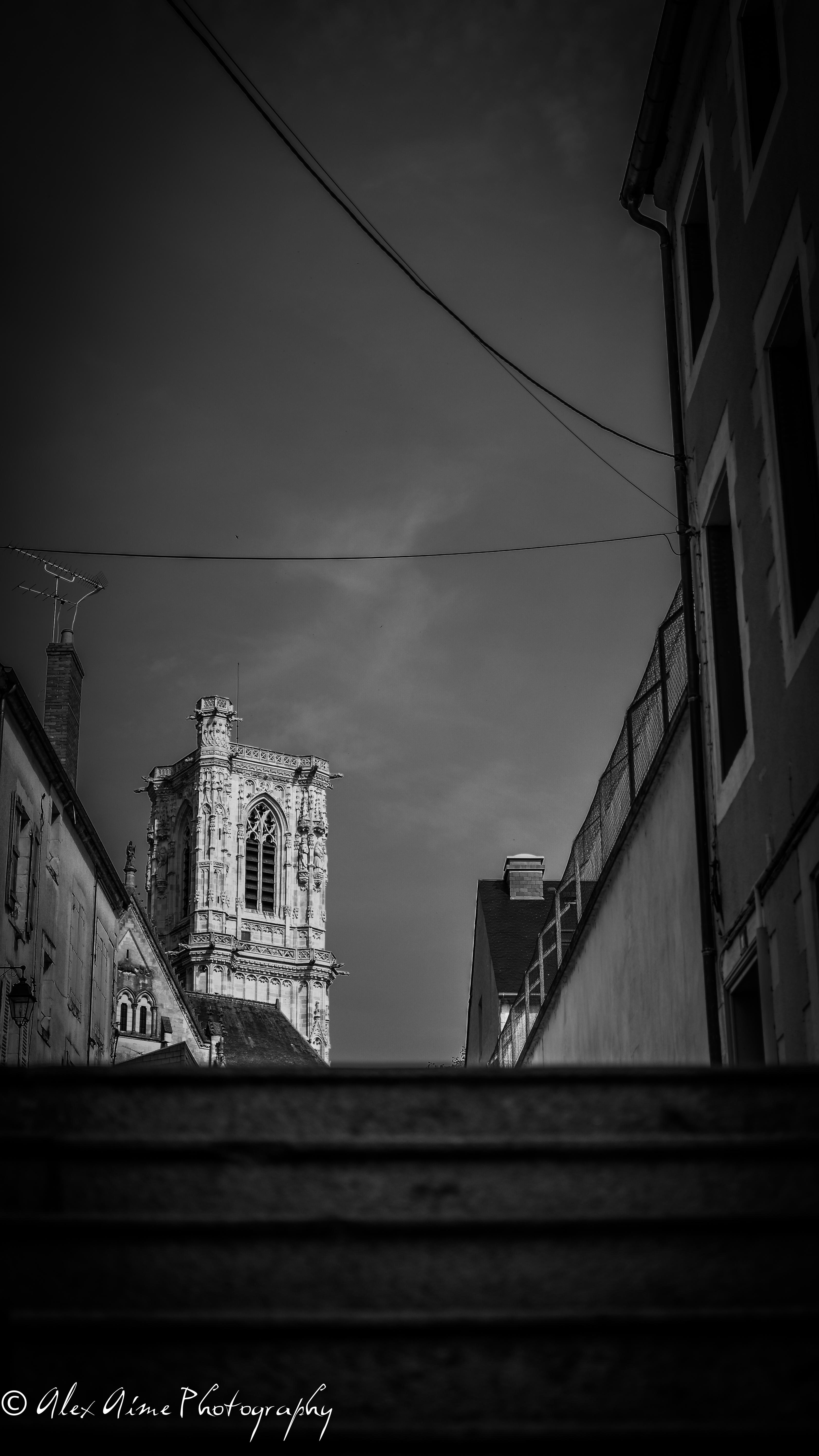 Light and shadow | Scrolller