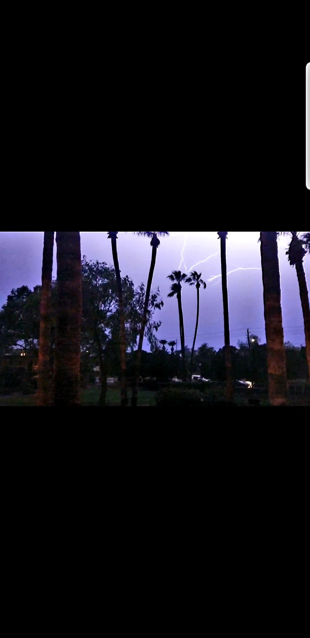 Lightning storm over Phoenix Arizona | Scrolller