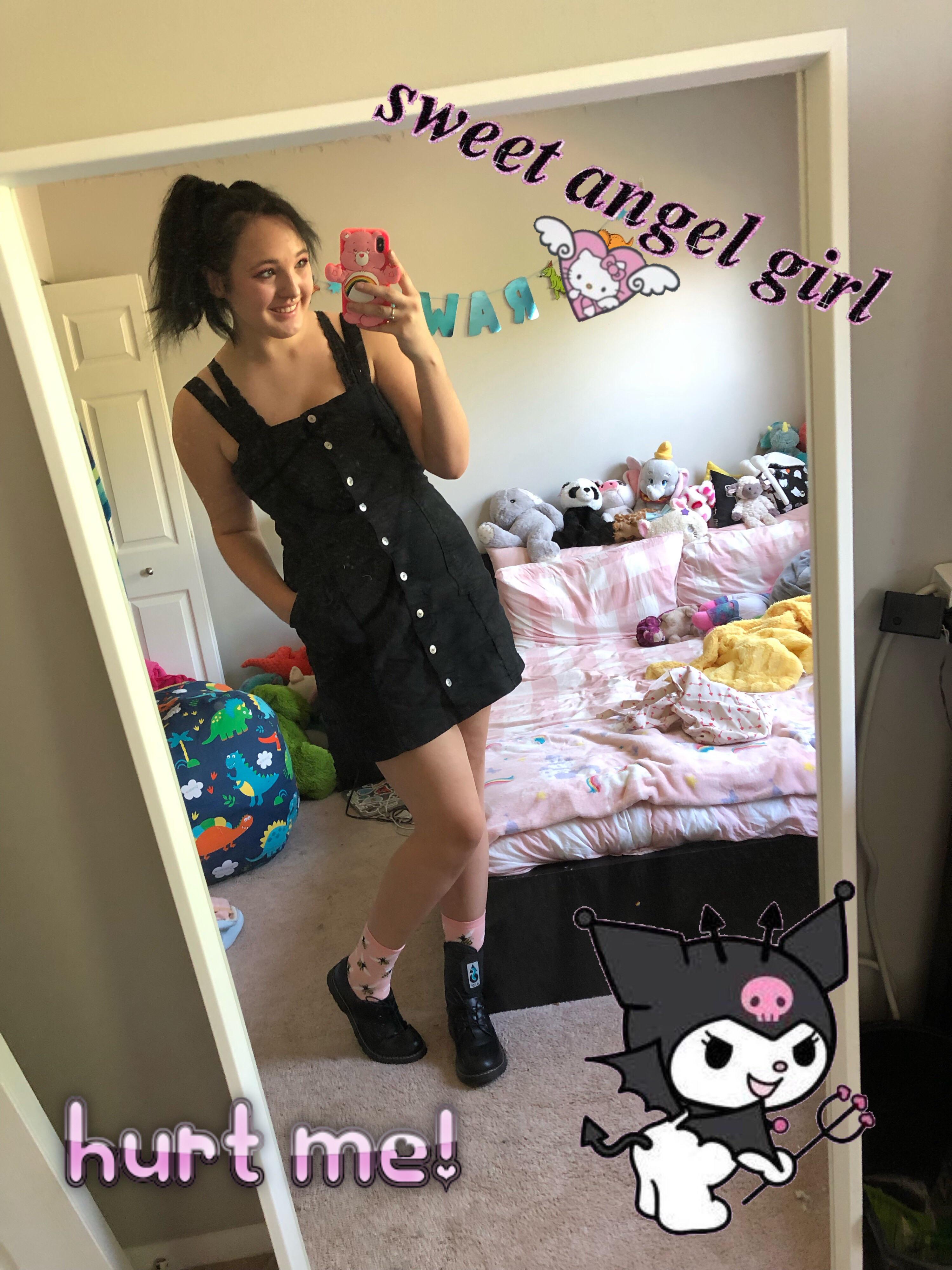 lil goth princess | Scrolller