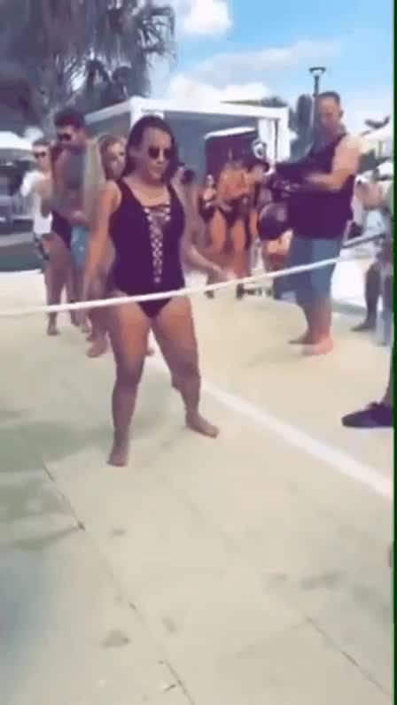 Limbo (Better Camera Angle) | Scrolller