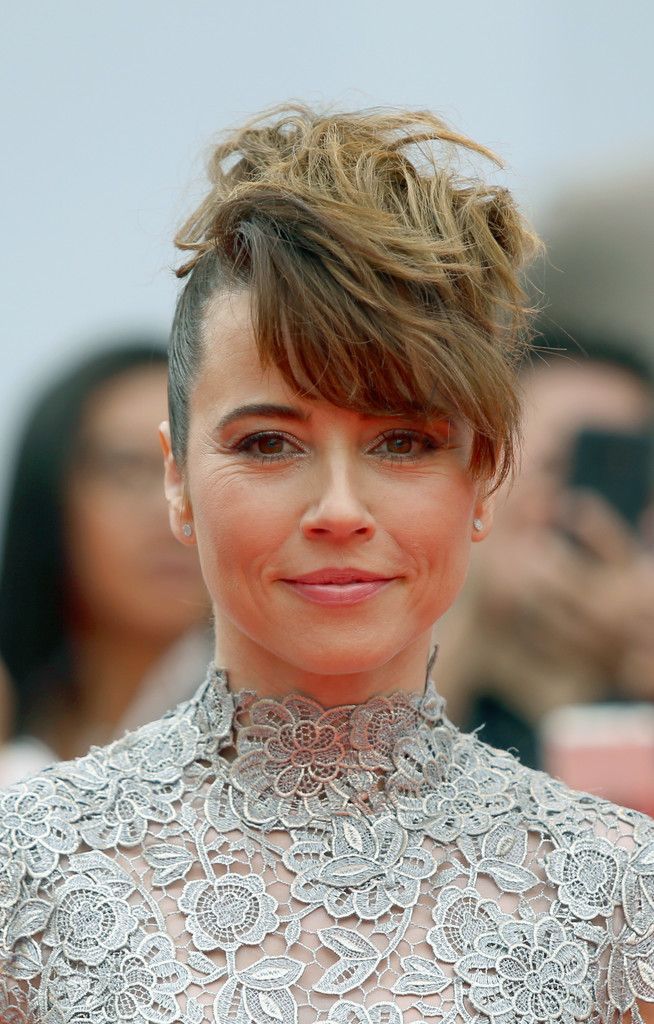 Linda Cardellini Scrolller 6003