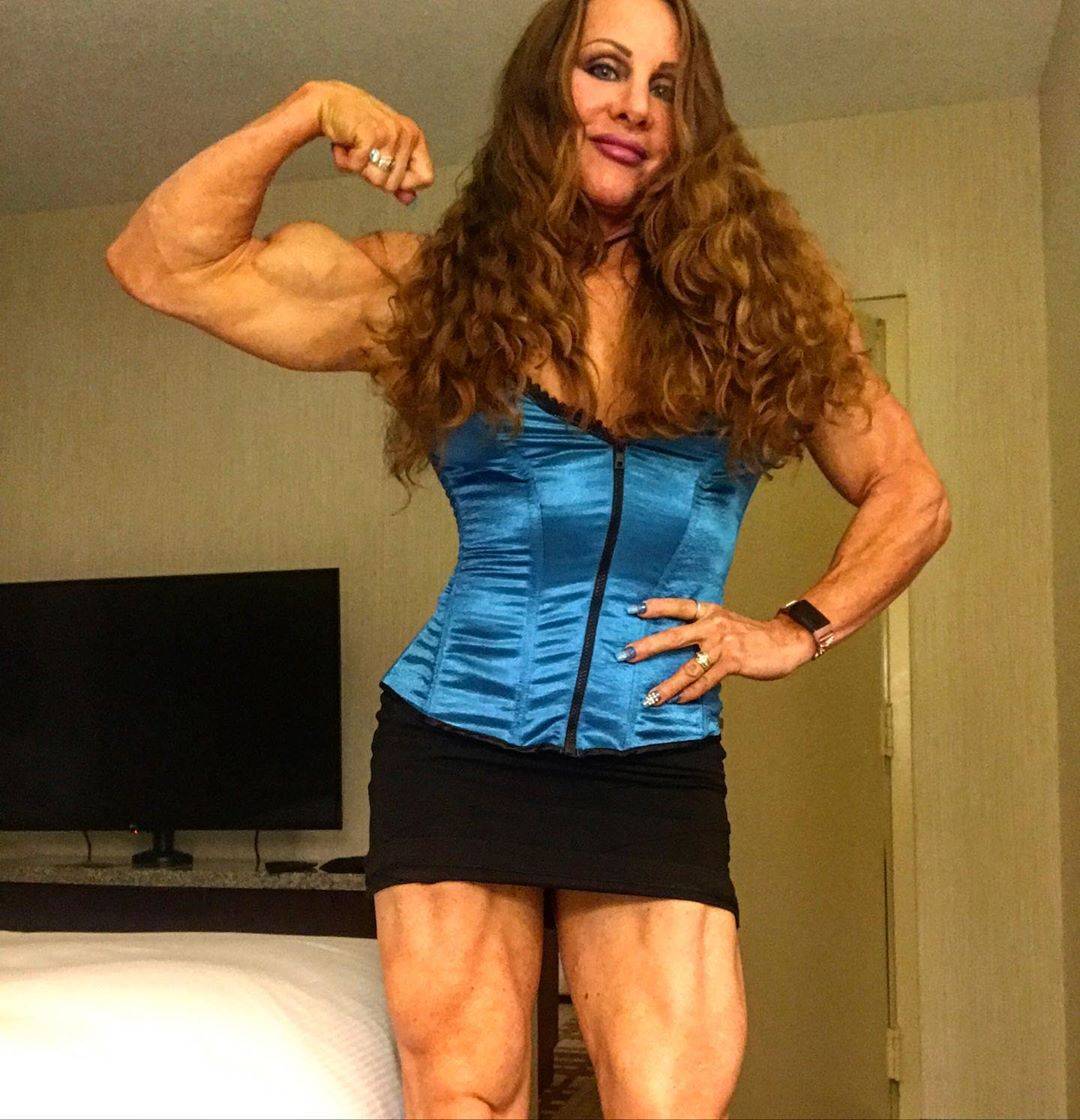 Lindsay still has those peaks! | Scrolller