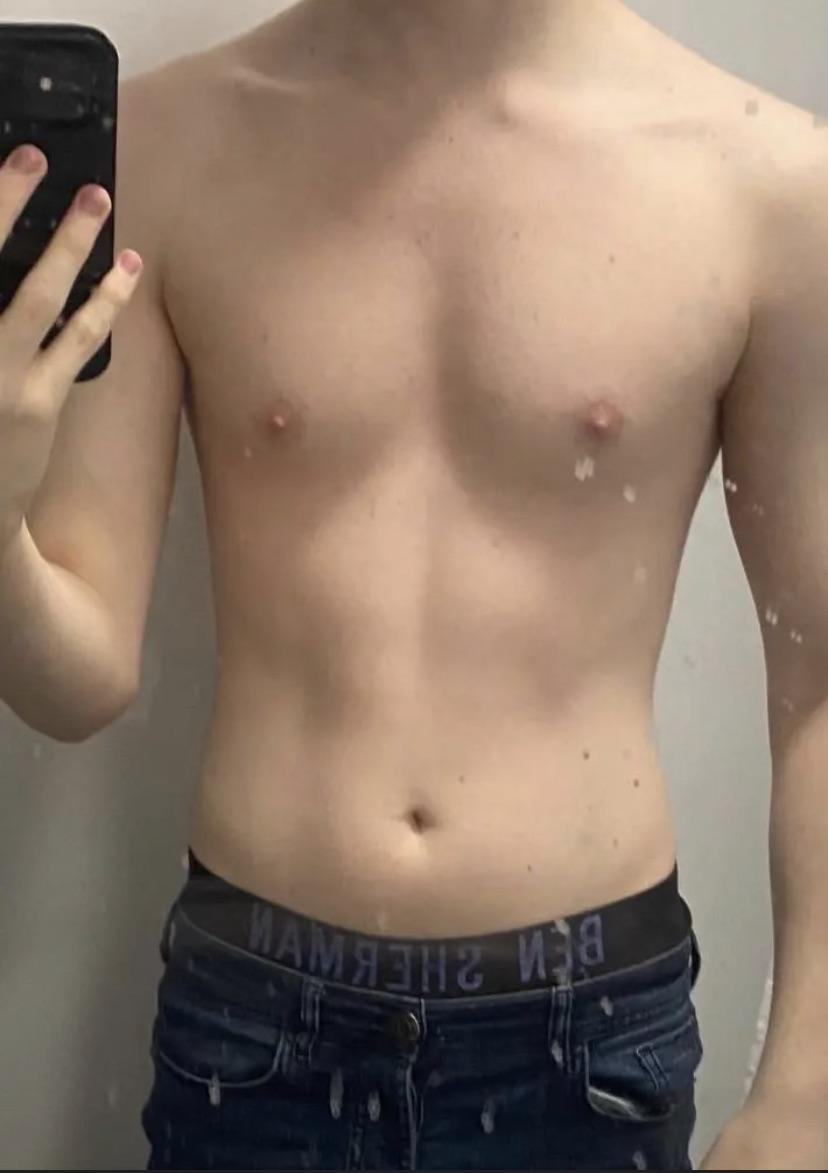 Link in the comments if you want to see a cute twinks bubble ass and cock. | Scrolller