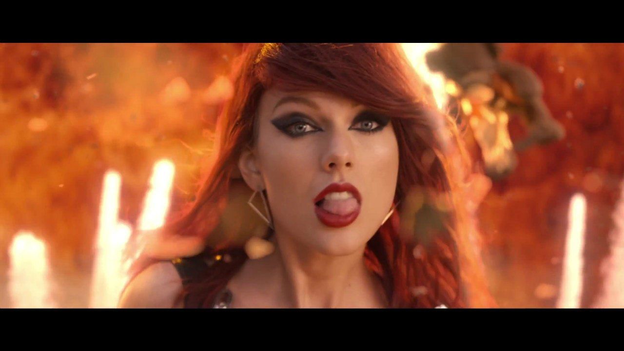 Lip licking | Scrolller