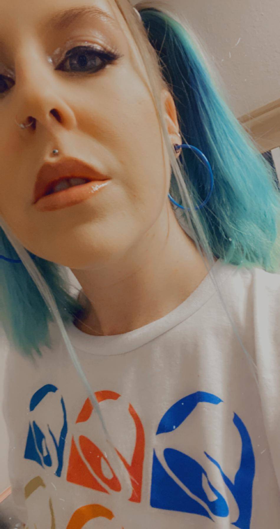 Lips made for sucking 💦 | Scrolller