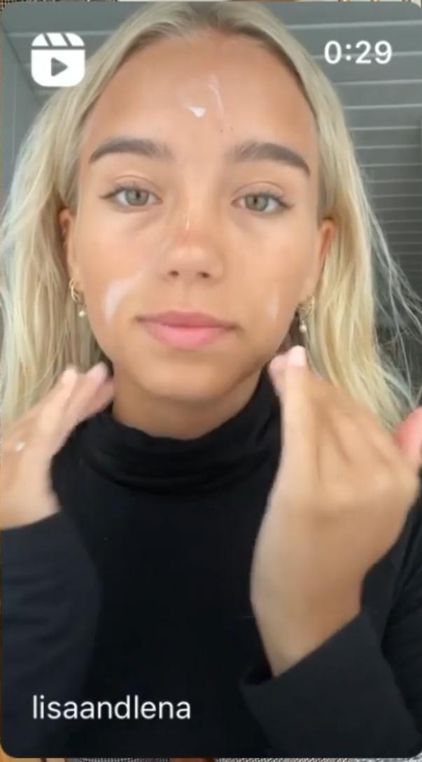 Lisaandlena mit cum im Gesicht | Scrolller