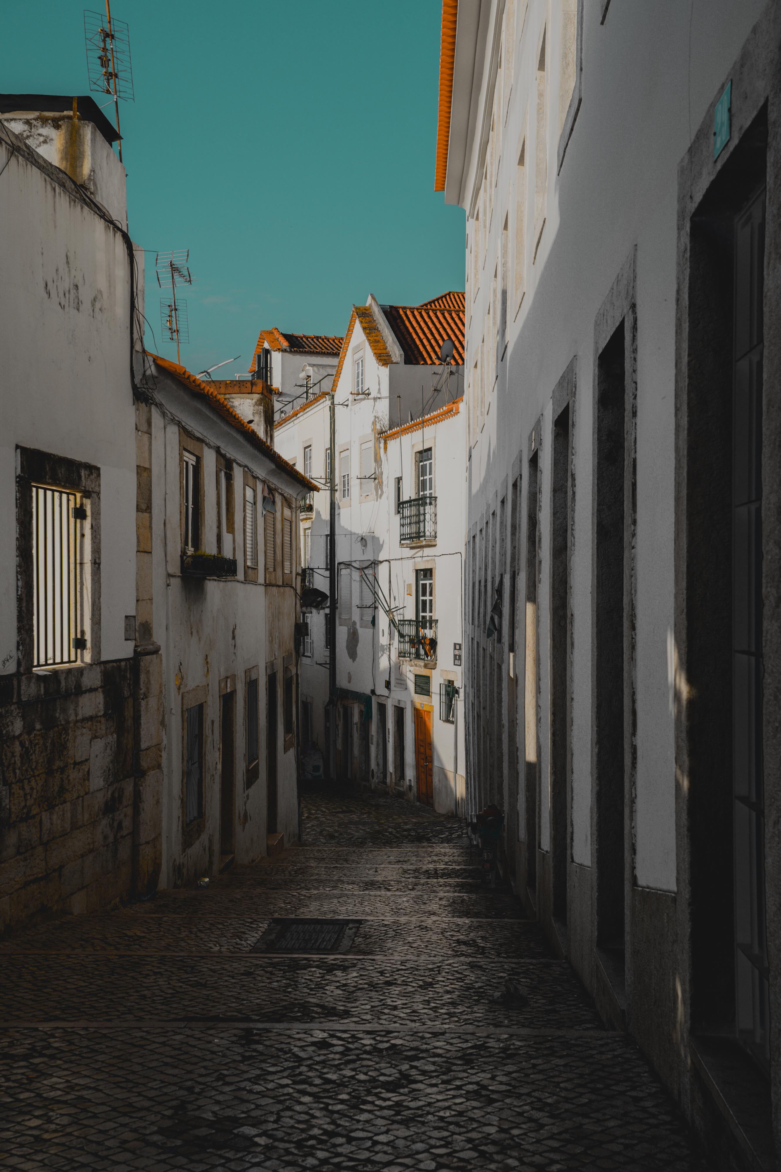 Lisbon alleys | Scrolller