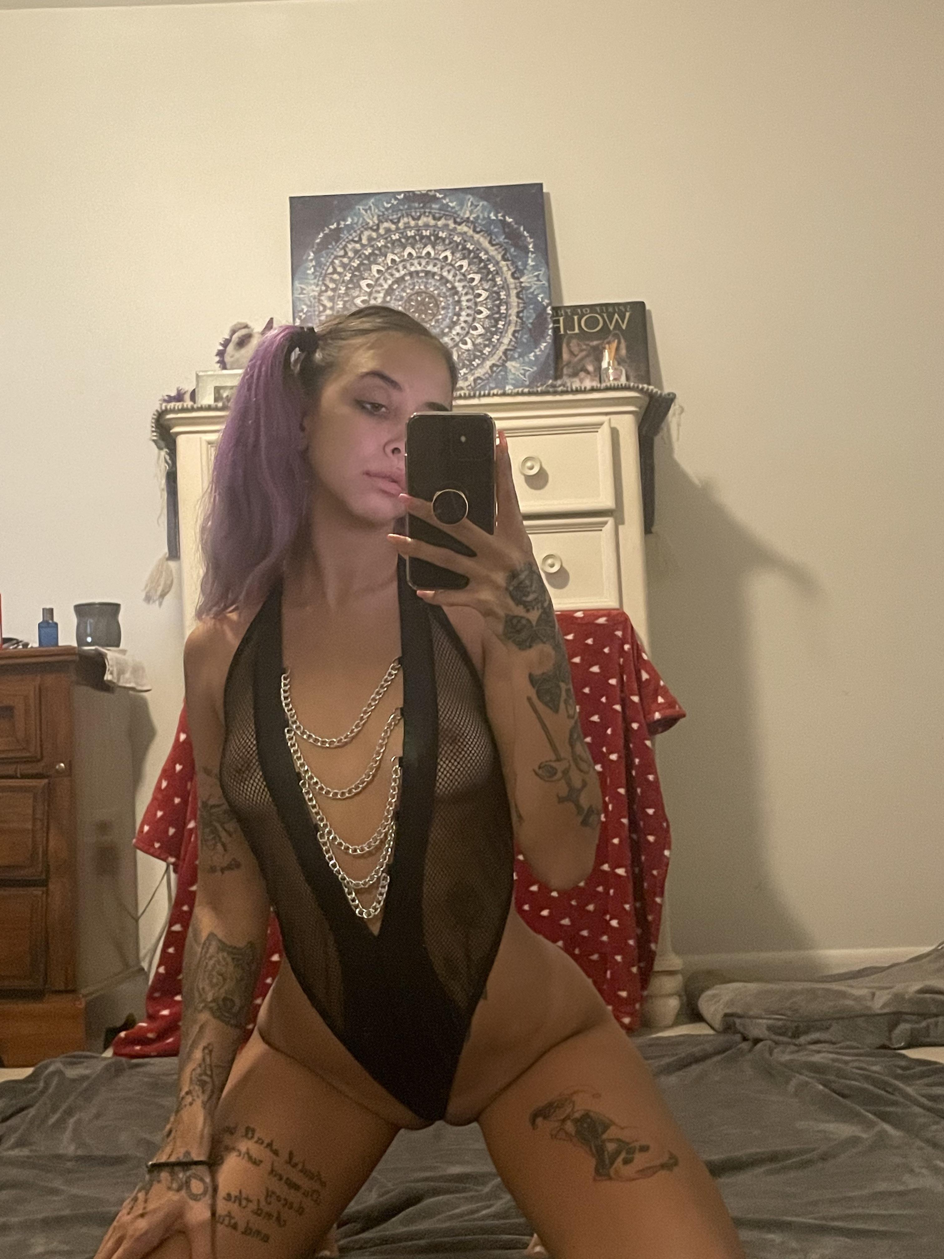 little angel | Scrolller