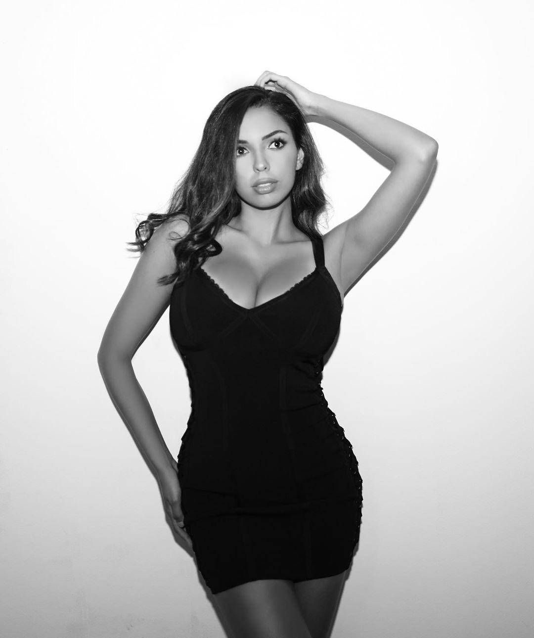 Tara Yazdi | Scrolller