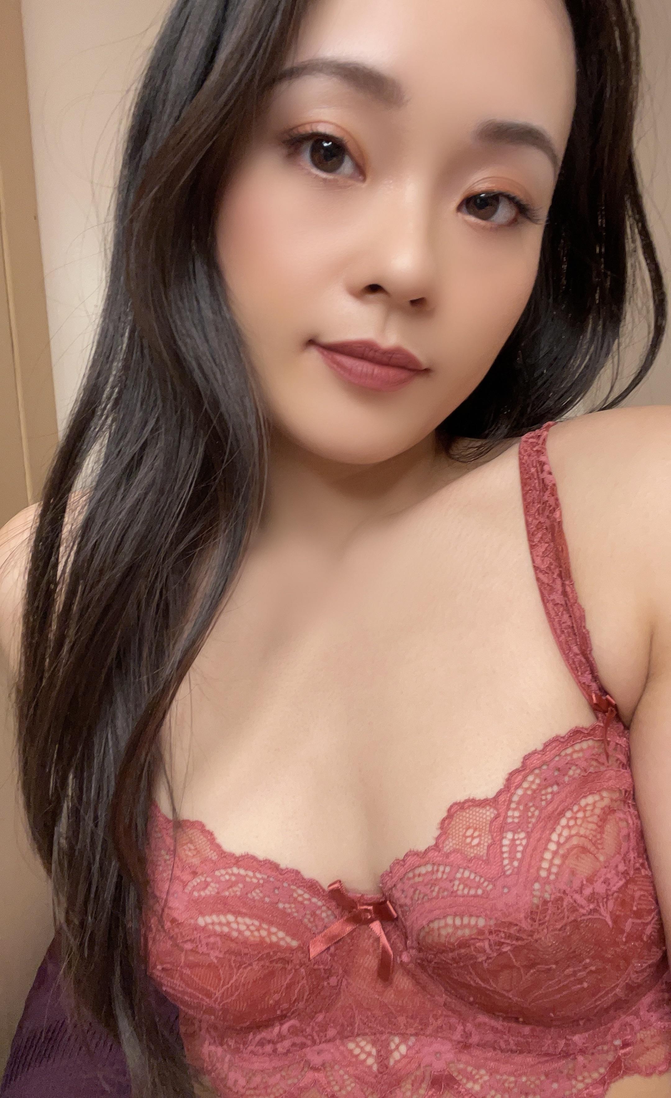 Lockdown is making me feel lonely | Scrolller