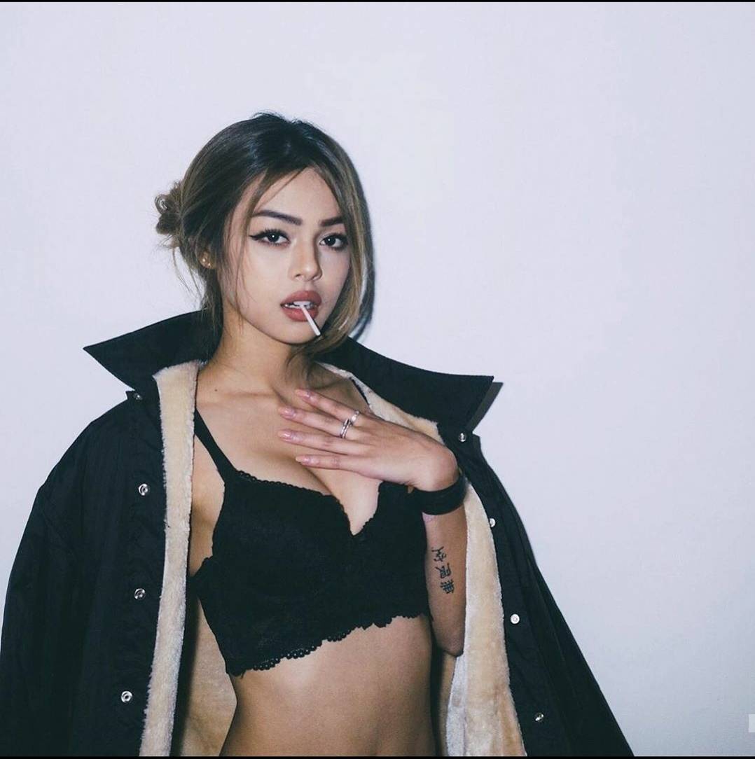 Lollipop | Scrolller