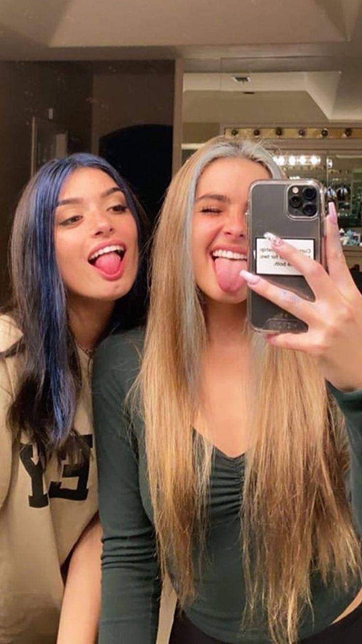 Holy 😩 These two sluts are the best 🥵 | Scrolller