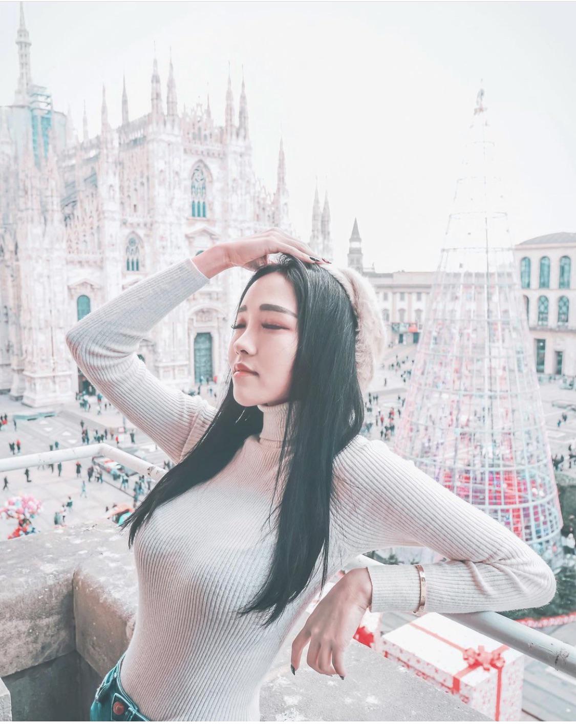 Look of enjoyment | Scrolller