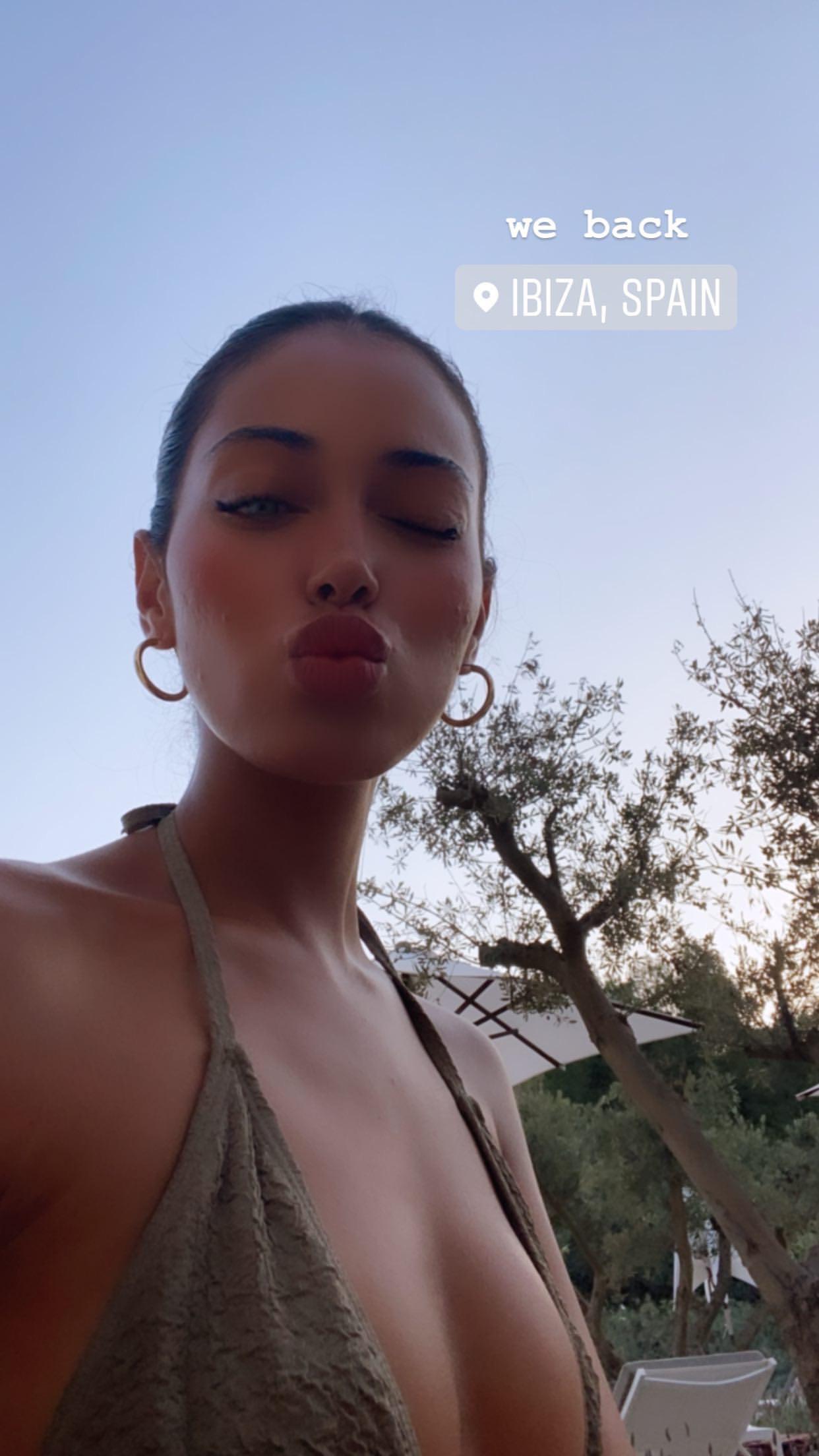 looking amazing | Scrolller