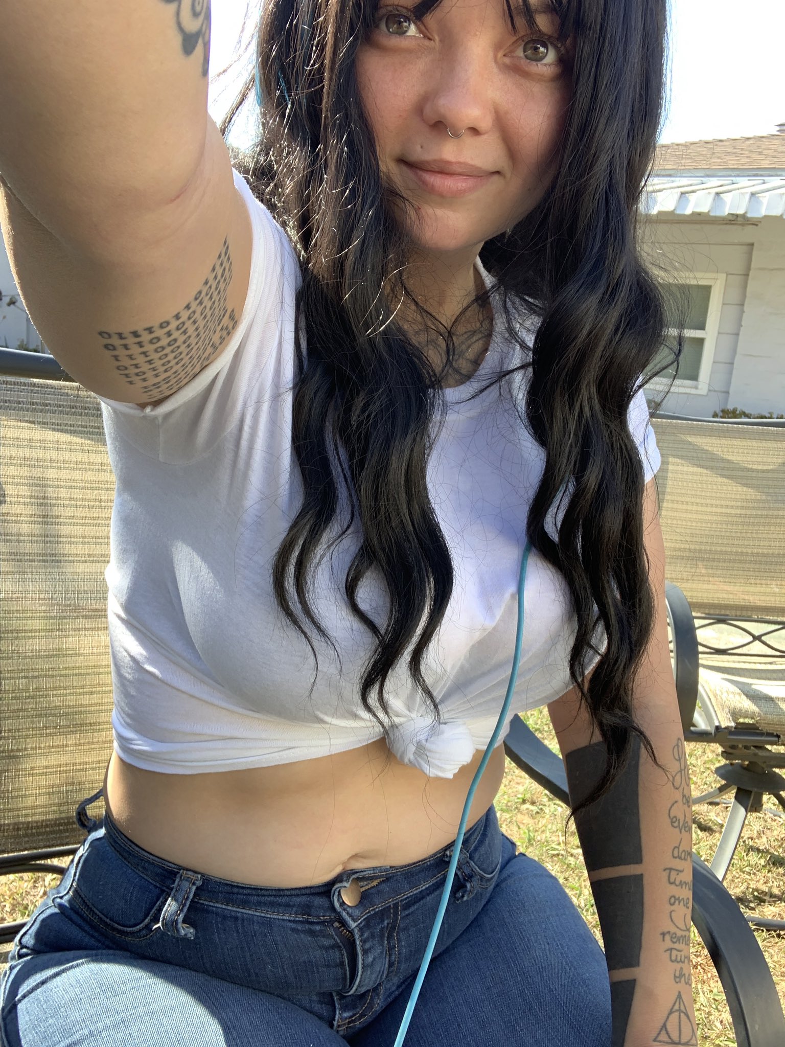 Looking cute on Twitter 😊 ️ | Scrolller