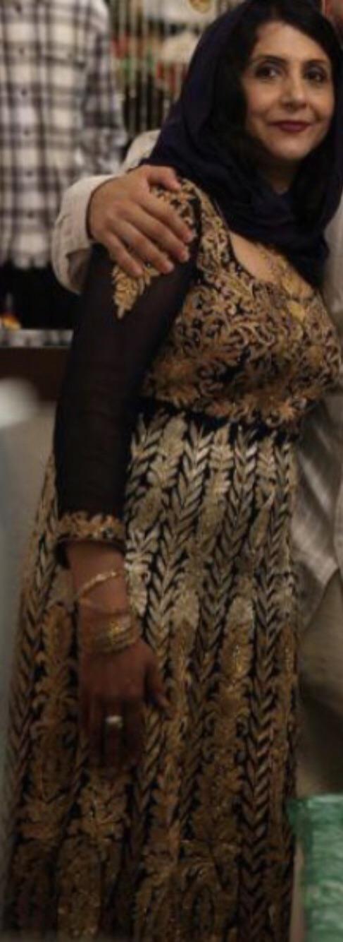 Looking for hung bullies to show me how they jerk off to me desi mom. | Scrolller