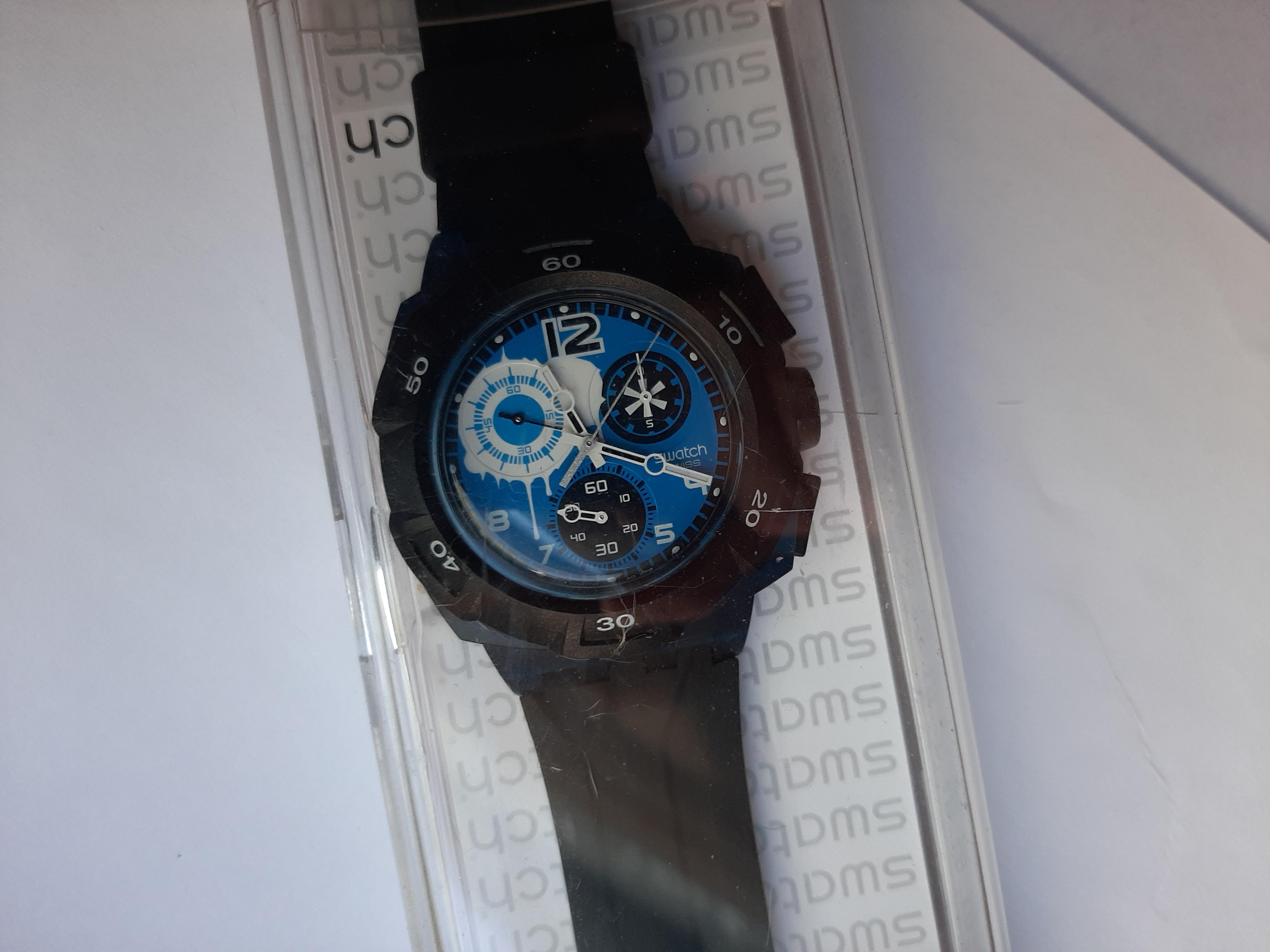 Looking for identification | Scrolller