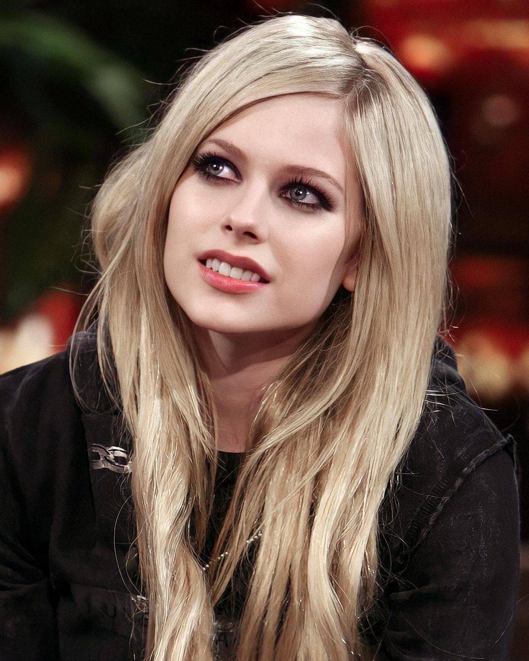 looking like an angel | Scrolller