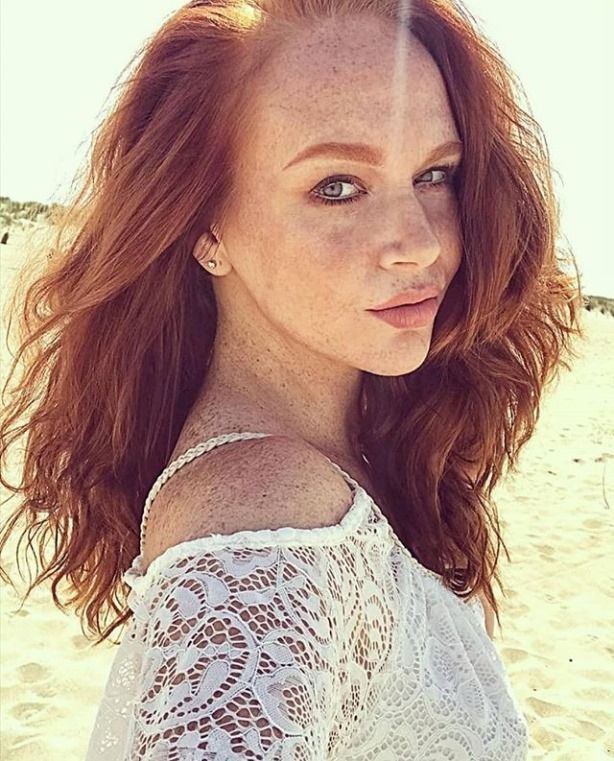 Looking right back at ya | Scrolller