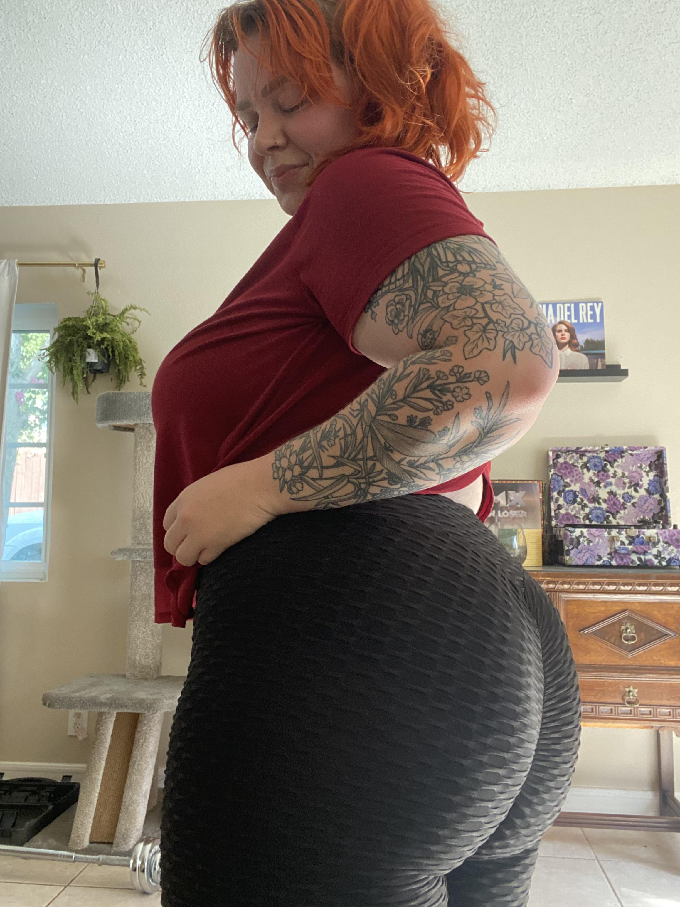 Looking thick and cute after my workout 🍑 | Scrolller