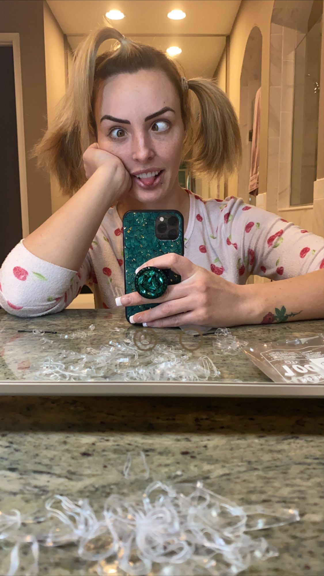 Looking weird | Scrolller