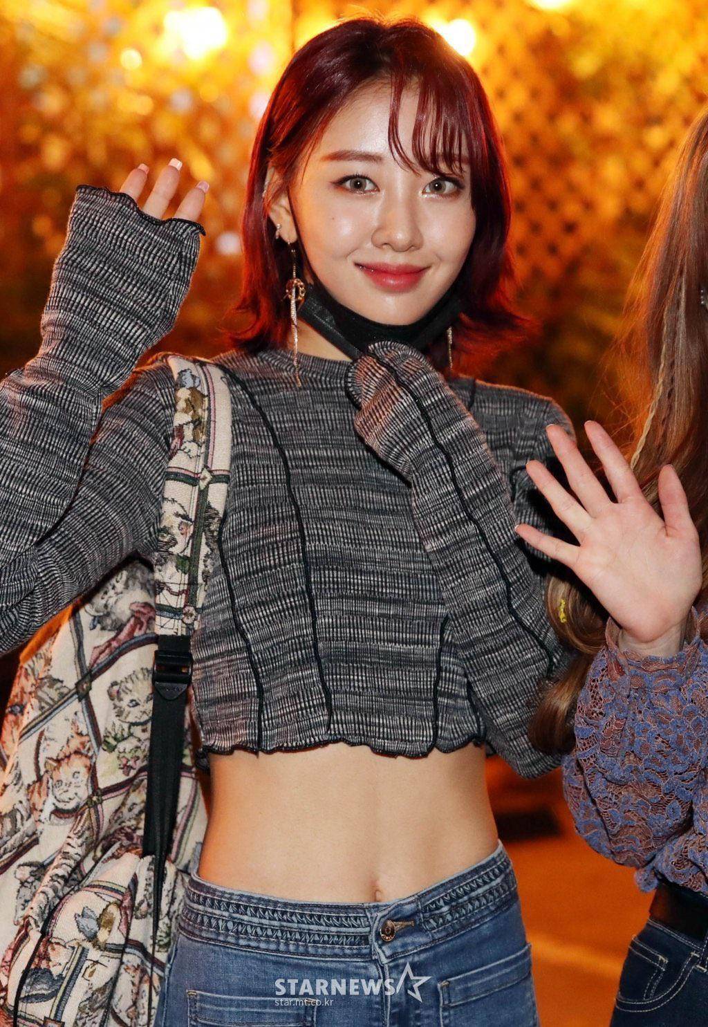 LOONA - Yves | Scrolller