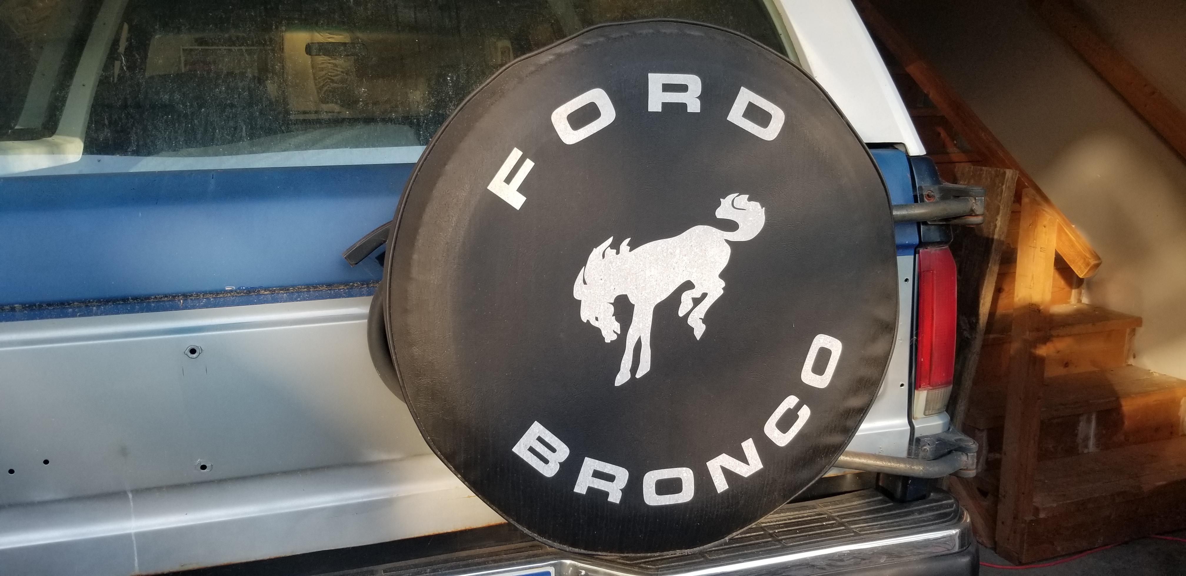 Lost the original tire cover in the 90's, something's different, right? | Scrolller